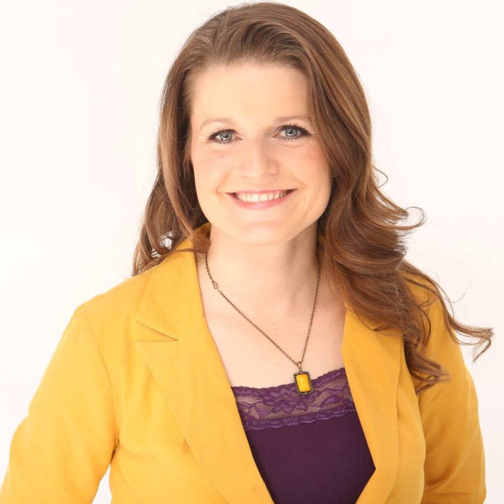 Robyn Brown Wiki, Bio, Net Worth - CelebWatch